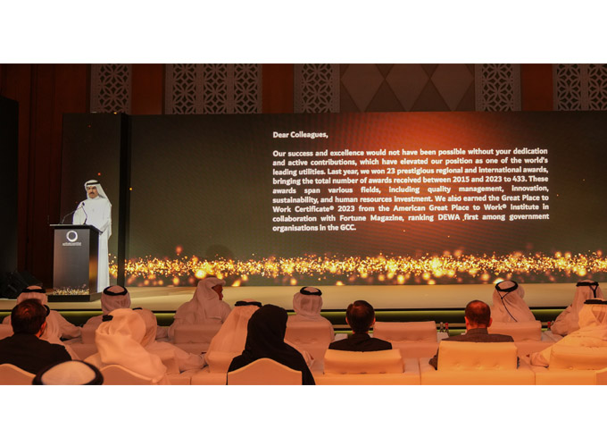 H.E. Saeed Mohammed Al Tayer Honors 194 Employees with DEWA Stars Awards